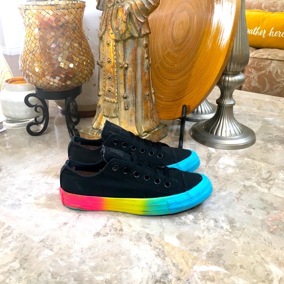 Converse | Shoes | Converse All Stars Multi Color Soles Shoes M5w7 ...